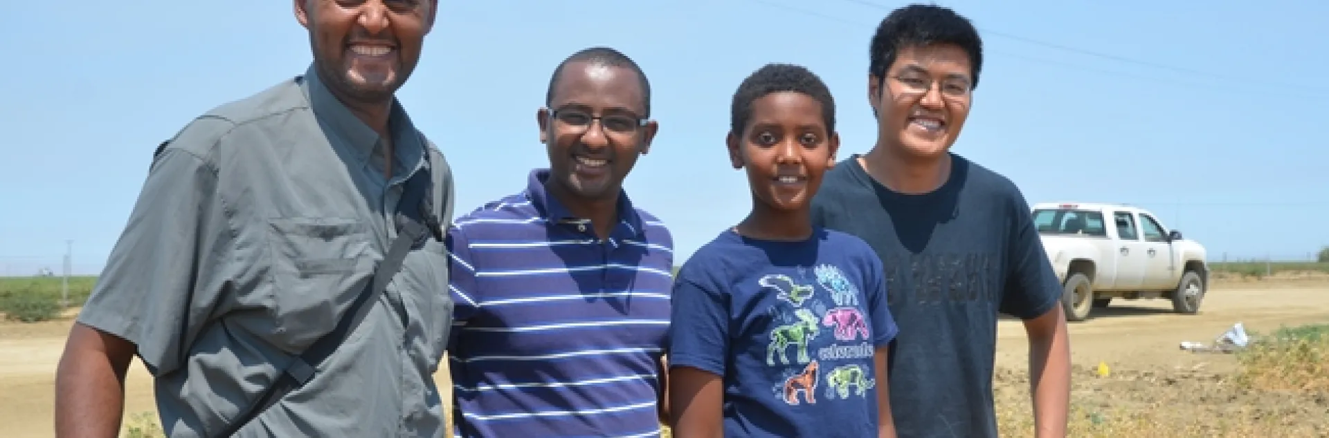 UC Merced soil physics researchers visit NRI Project in Five Points ...